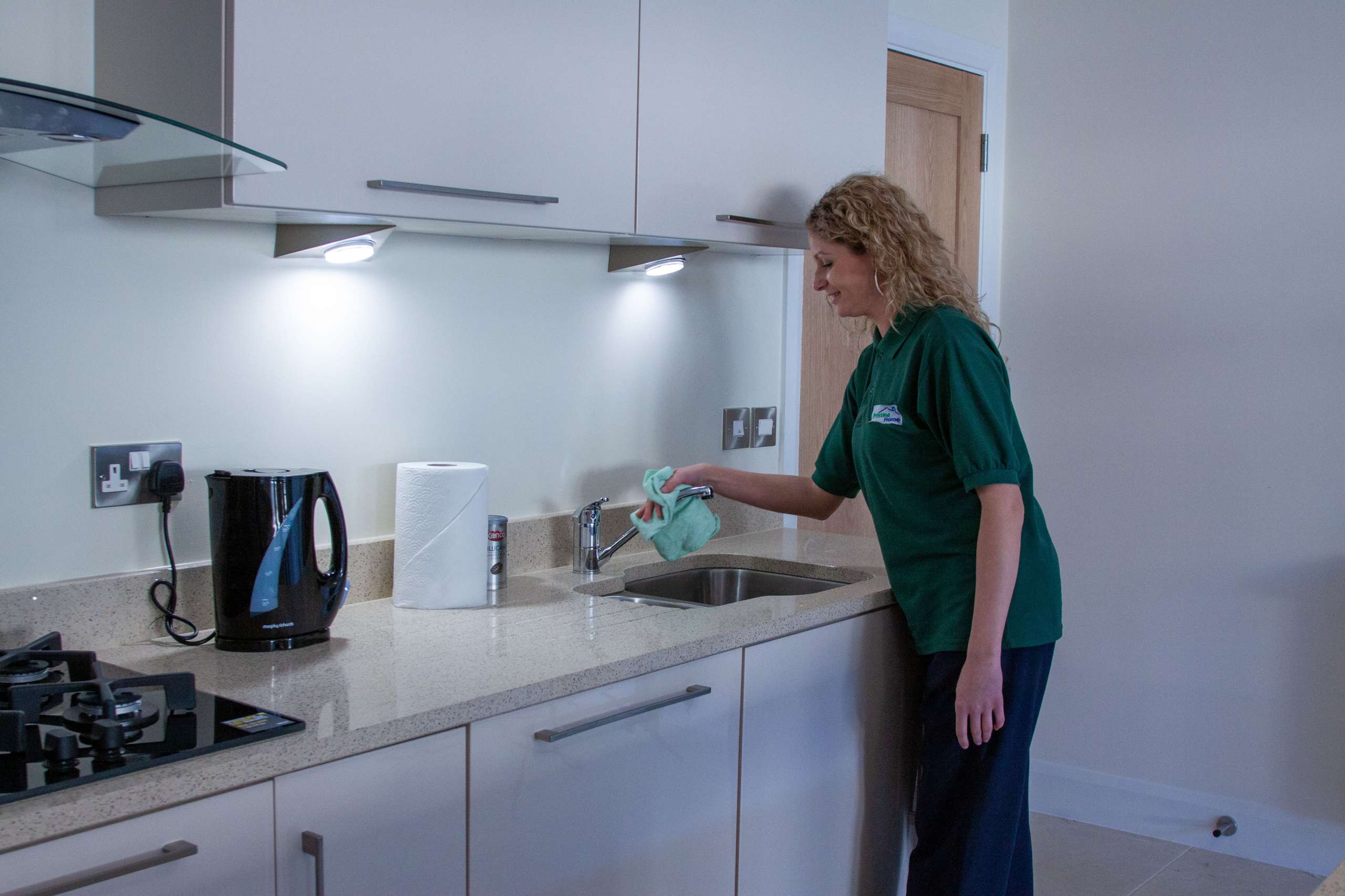 Clean Between Lets – Pristine Home