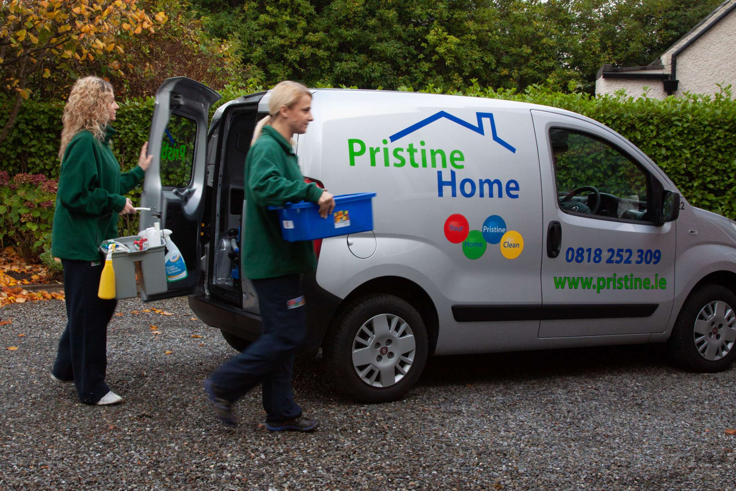 Specialist Cleaning – Pristine Home